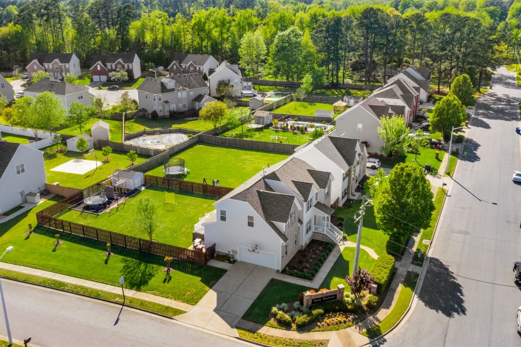 Benefits of mixed-used developments with walkable communities